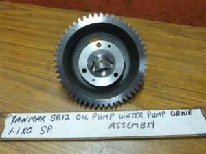 Yanmar SB12 Oil Pump Assembly Yanmar SB12 SVE12 Oil Pump Raw Water Pump ...