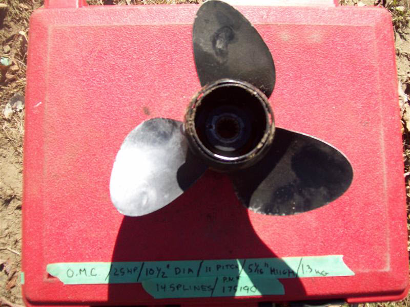 Propeller Prop 10.5x11 RH 14 spline 3 Blade OMC BRP 0175190, 10 1/2 ...
